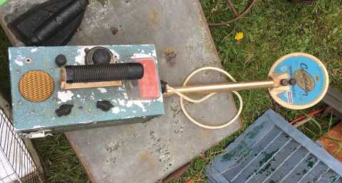 Are Old Metal Detectors as Good as the New Ones? - Detecting School